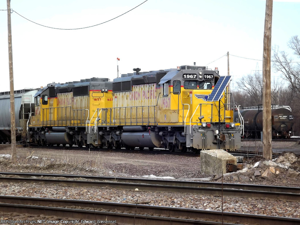 UP 1967 and 1657 paired for switching south beltpack zone 3